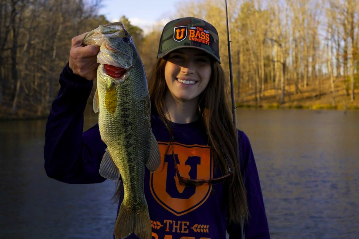 On the hook with Kayla Bowles - Bassmaster
