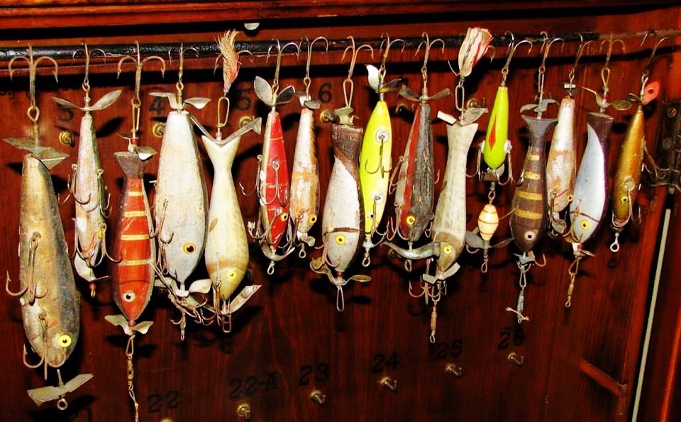 More antique bass lures and boxes - Bassmaster