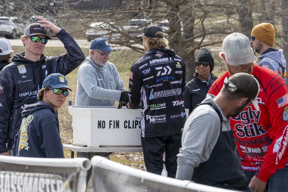 Day 3 weigh-in at Kentucky Lake Open - Bassmaster