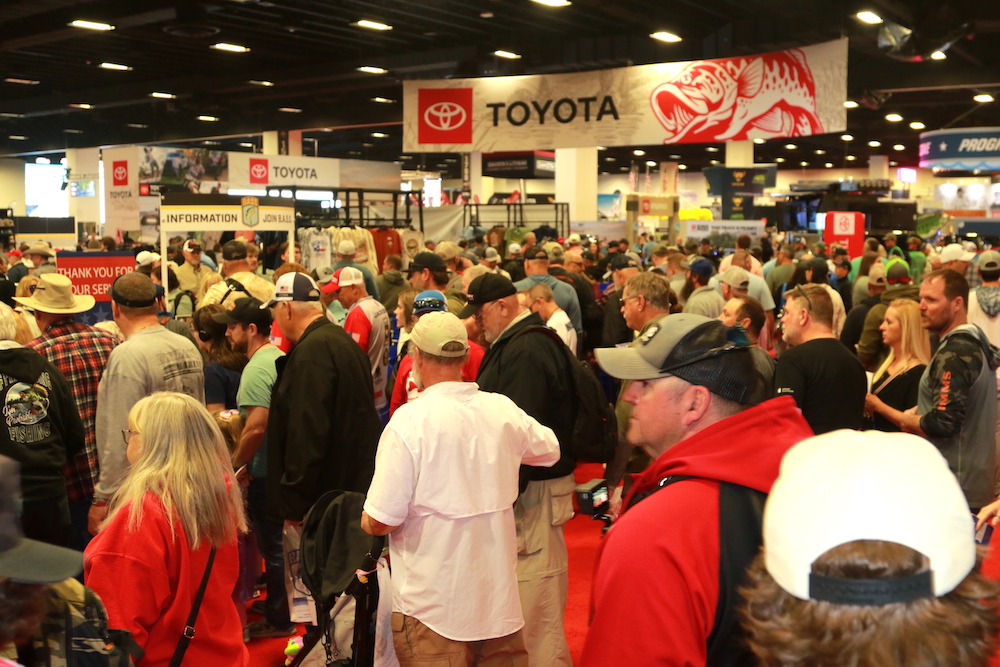 Take a full 2025 Classic Expo tour - Bassmaster