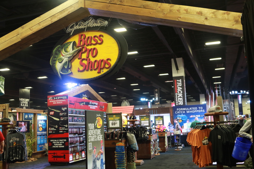 Take a full 2025 Classic Expo tour - Bassmaster