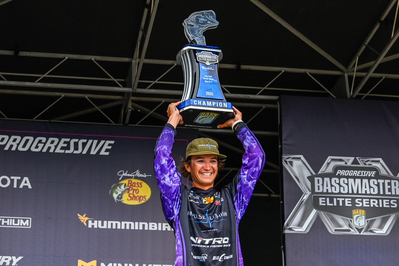 Smith's magnificent rally carries him to Lake Fork victory - Bassmaster