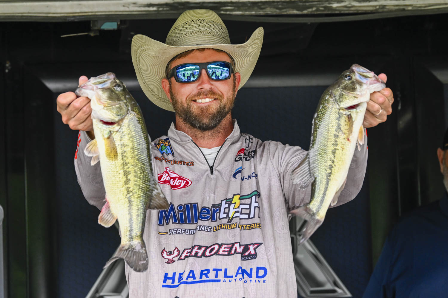 Handling tough tournaments - Bassmaster