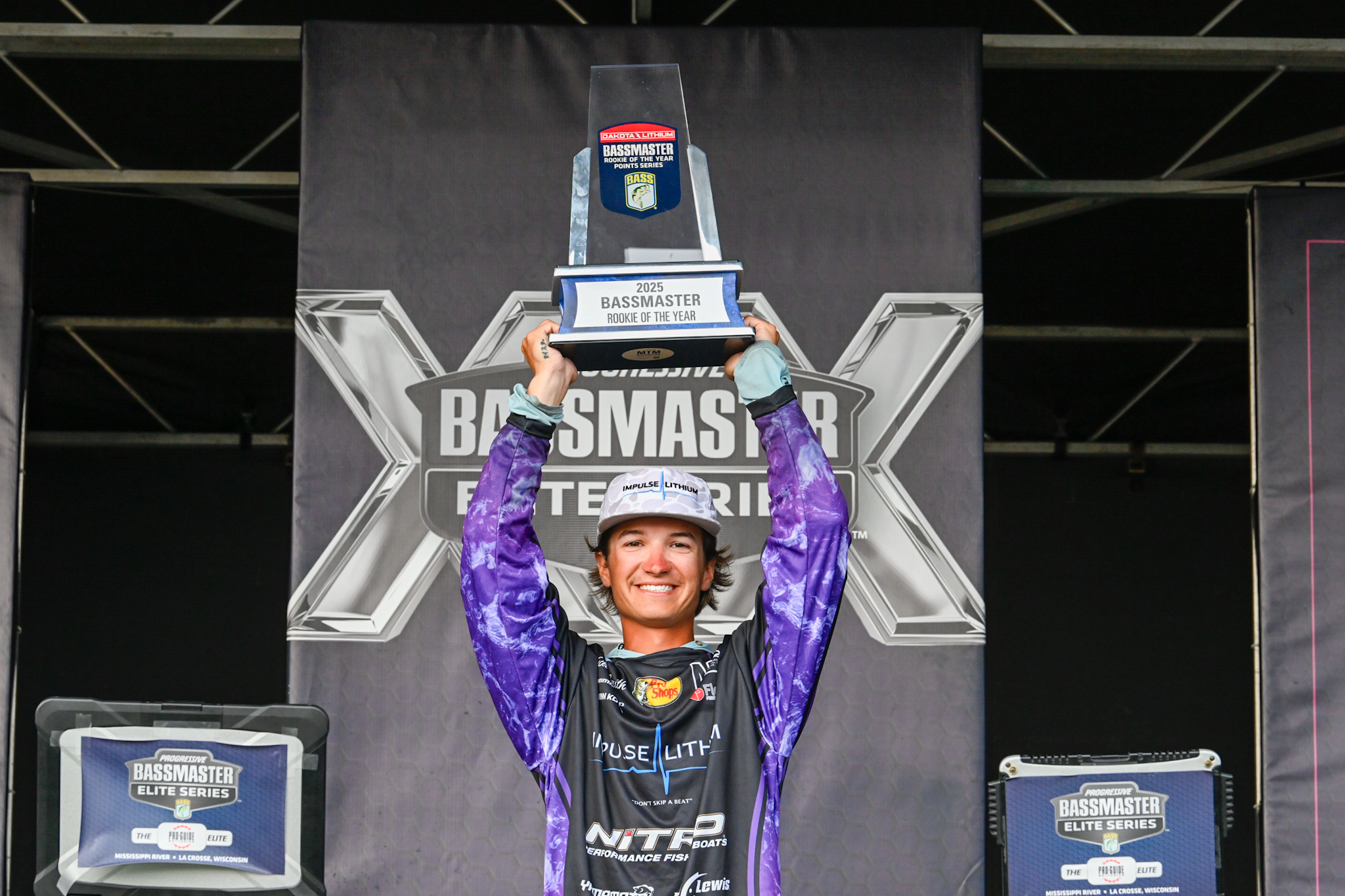 Smith claims 2025 Rookie of the Year - Bassmaster