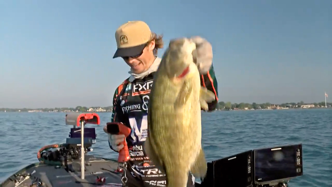 5+ pounder for Logan Parks - Bassmaster