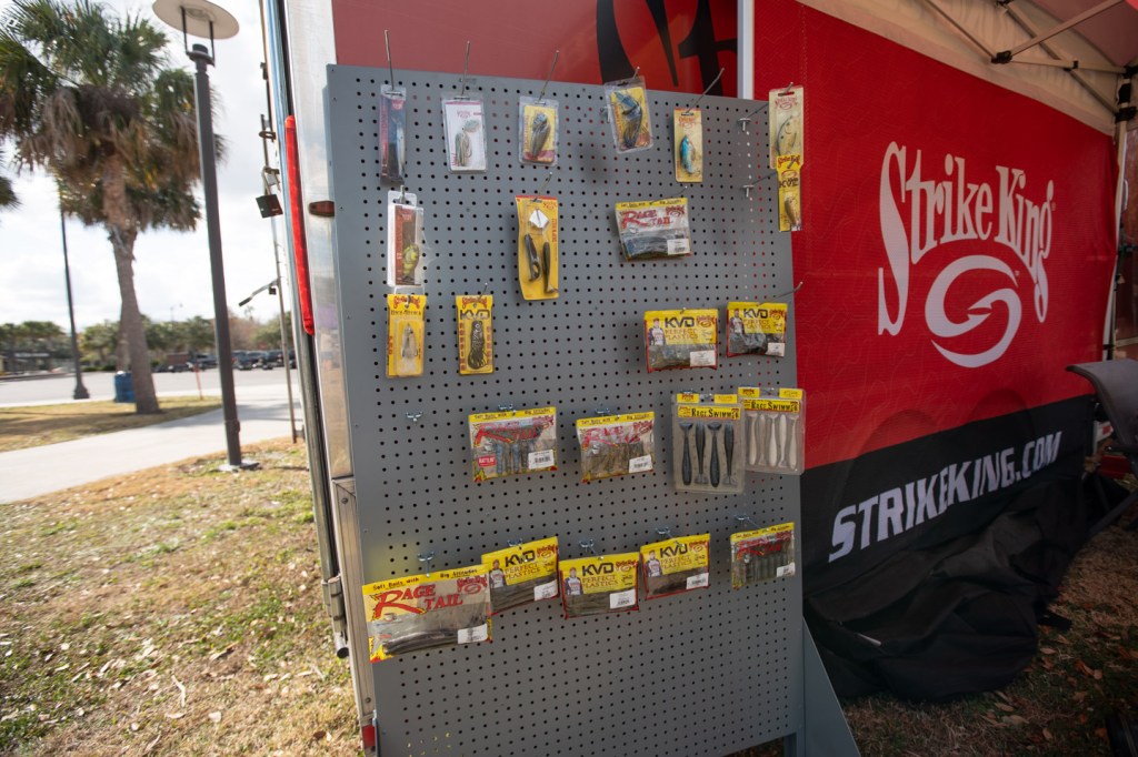 Weigh-in: Day 1 at Kissimmee Chain - Bassmaster