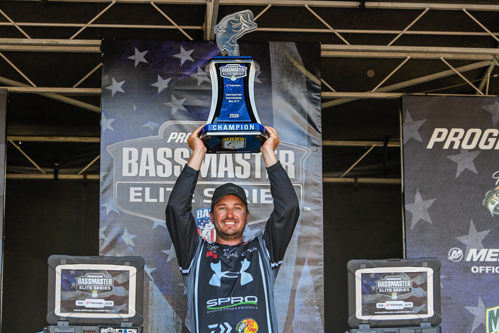 Chris Johnston dominates at Santee Cooper to capture second Elite ...
