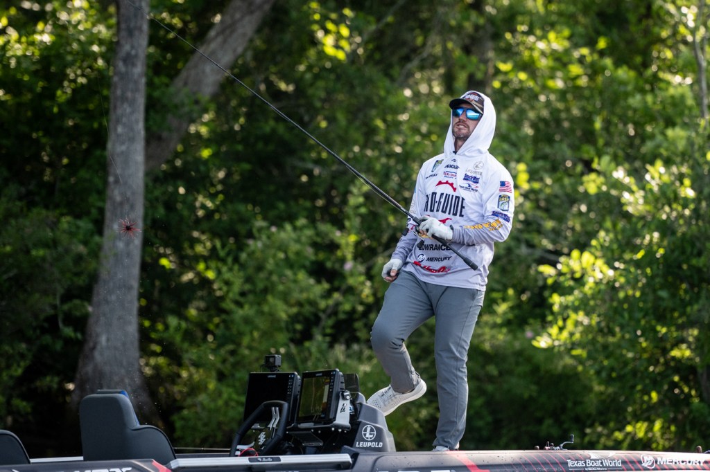 Bringin' 'em in with Blaylock - Bassmaster